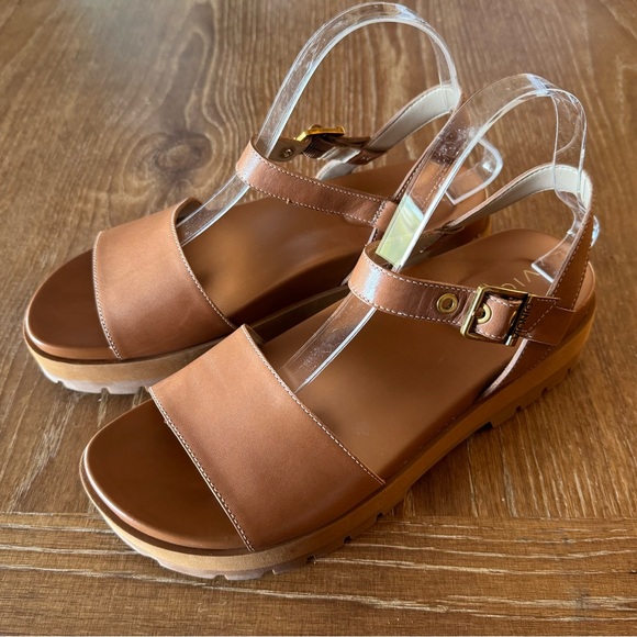 Vionic | Shoes | Tan Leather Vionic Sandals W Lug Soles 85m | Poshmark